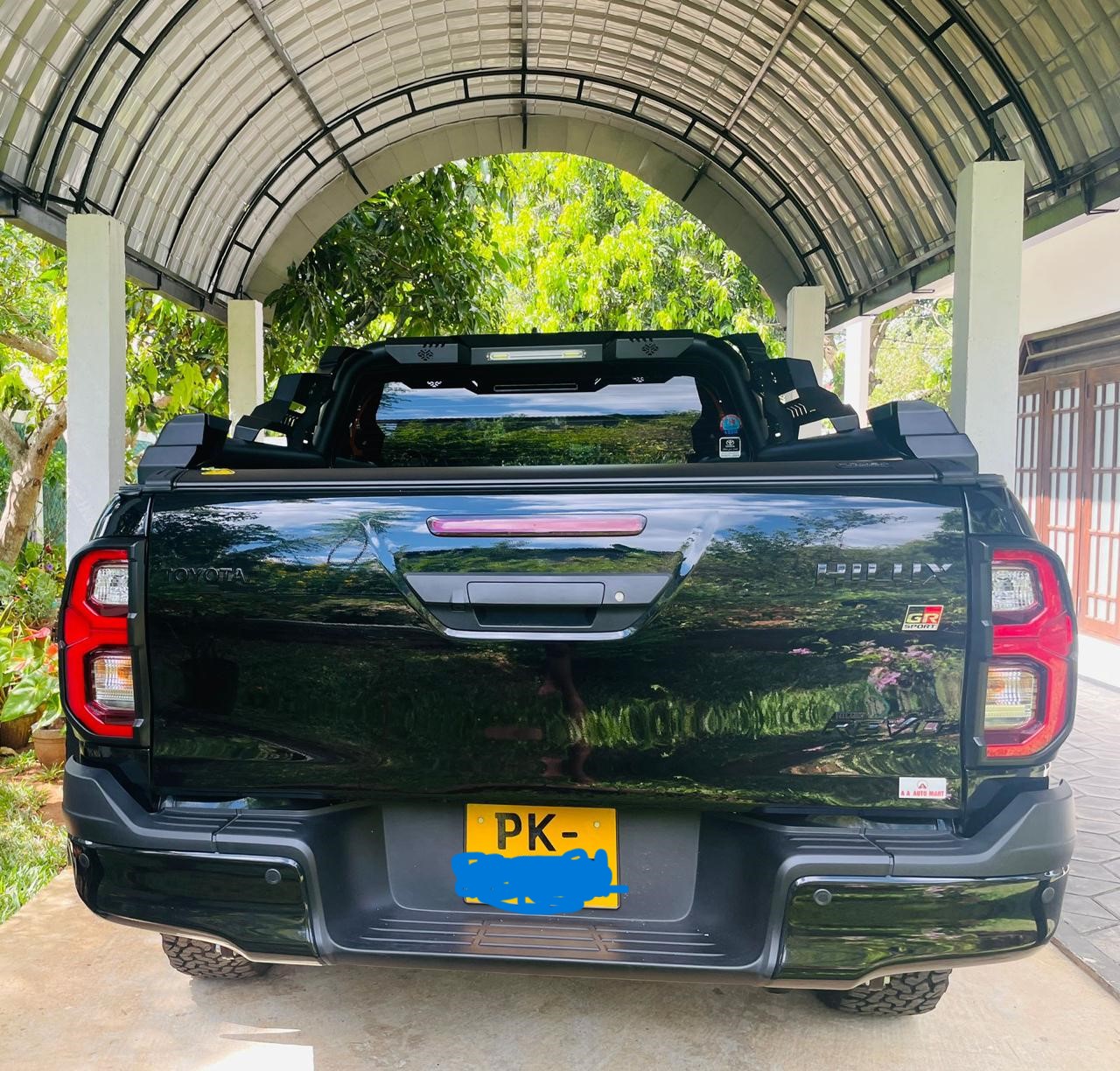 Toyota HILUX Cab - YaluGo