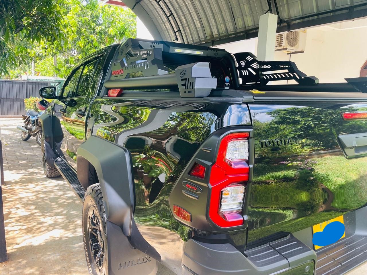 Toyota HILUX Cab - YaluGo